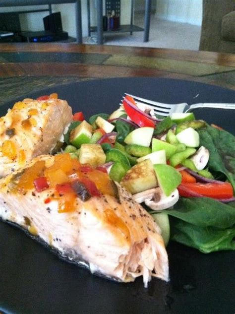 Delicious Broiled Salmon With Mango Habanero Salsa