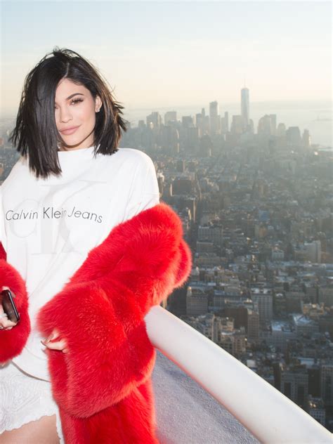 Download Wallpaper Smile Photo Brunette Kylie Jenner Section Girls