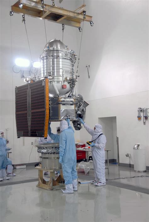 Nasas Wise Spacecraft Lowered Toward Test Stand Nasa Jet Propulsion