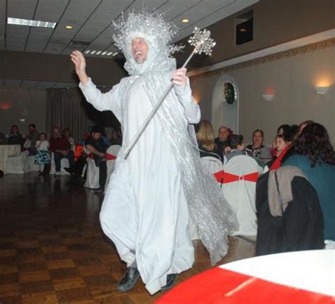 Book Now A Christmas Carol Dinner Show At The Best Western