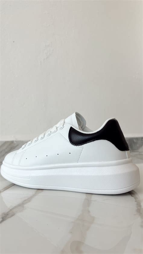 Alexandra Negro Treshmx