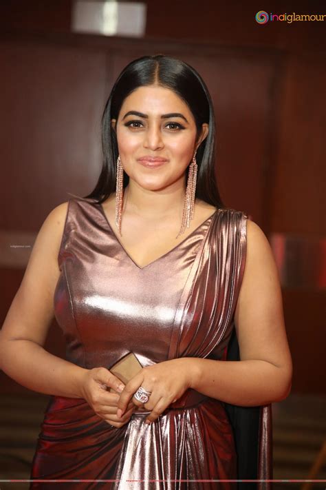 Shamna Kasim Actress Hd Photos Images Pics And Stills