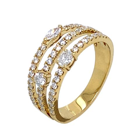 18k Yellow Gold Diamond Band Pink Diamond