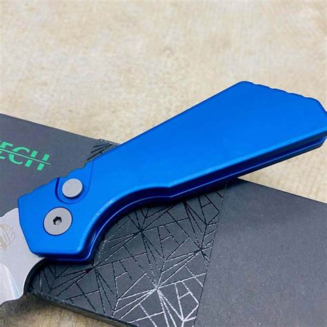 Protech Pt201 Blue Strider Pt Blue Solid Handle Stonewash Magnacut