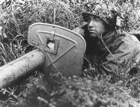 Wh Panzerschreck 88mm Rocket Rpg Model