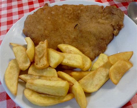 Trattoria Basilio A Vimercate I Giocatori Di Carte E Il Fiasco Di Vino