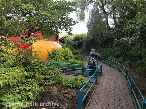 Flash Back At Walibi Belgium Theme Park Archive