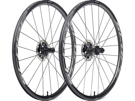 Roues Carbone Route Scope R3 30mm Disques Tubeless Ready Noires