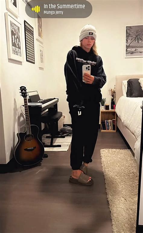 Becca Meanss Feet