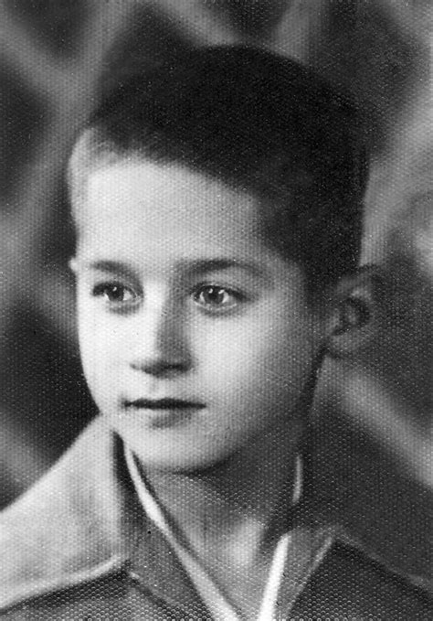 درباره اکبر عالمی، کسی که اندیشه درباره هنر هفتم را به ما آموخت ویدئو و تصاویر شهرآرانیوز