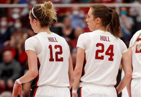Stanfords Lexie And Lacie Hull Get Sweet 16 Homecoming In Spokane