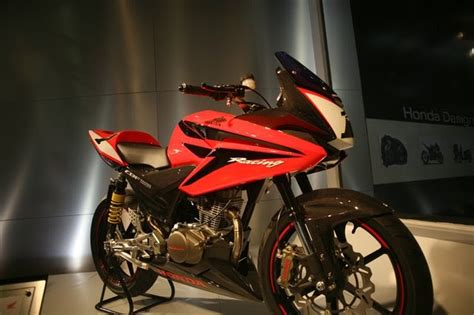 Xtreme Machines Honda Cbf Stunner