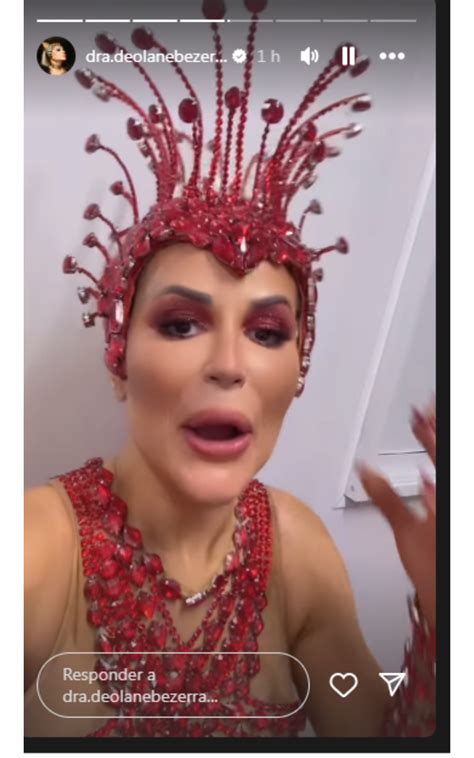 Foto Deolane Bezerra Apareceu Sem Um Dos Brincos Na Web Após Desfilar Pela Grande Rio Purepeople