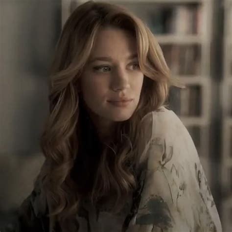 Pin By The Wee Writing Lassie On Jane The Virgin Video Jane The