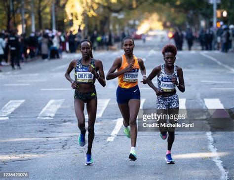 The Running Viola Photos And Premium High Res Pictures Getty Images