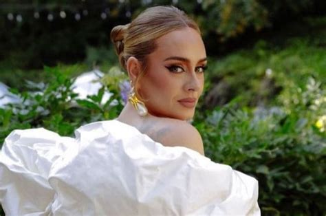 Turun Berat 45 Kg Adele Enggak Mau Pamer Proses Dietnya Kenapa