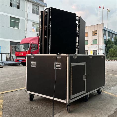 China Small Flight Case Led Screen Suitable For Indoor And Mobile