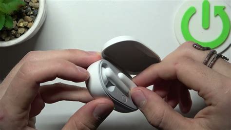 Как перезагрузить наушники HUAWEI FreeBuds SE / Принудительная ...