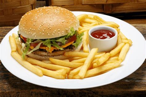 125 Resultados De Imágenes Fotos De Stock E Ilustraciones Libres De Regalías Para Buger Plate