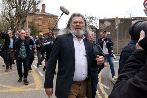 Meet Irelands Real Life Kin Gangsters Whose Brutal War Led To 18