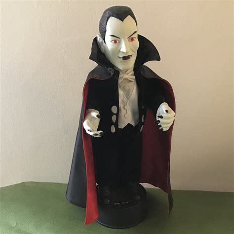 World Dracula Day Vintage Swag Aspasía S Bissas