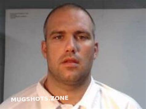 Trey Robbins 05072023 St Clair County Mugshots Zone