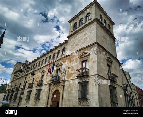 Low Angle Shot Of The Palace Of The Guzmans In Plaza San Marcelo Leon