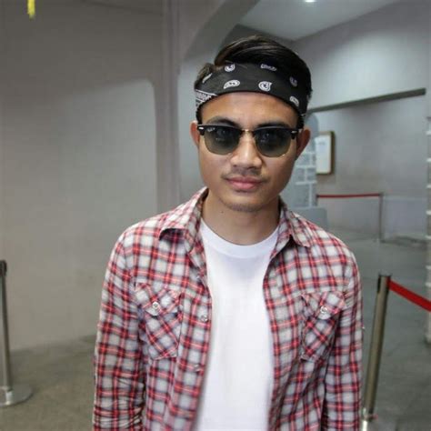 Daniel Hakimi Youtube