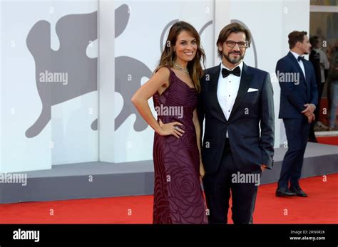 Serena Iansiti Und Ferran Paredes Rubio Bei Der Premiere Des Kinofilms