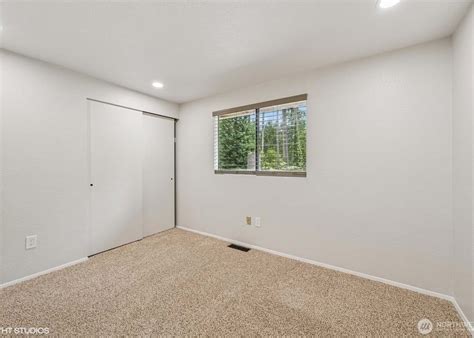 22434 Se Auburn Black Diamond Rd Black Diamond Wa 98010 Redfin