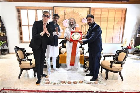 Sri Sri Ravi Shankar Honoured As ‘spiritual Ambassador Of Peace By