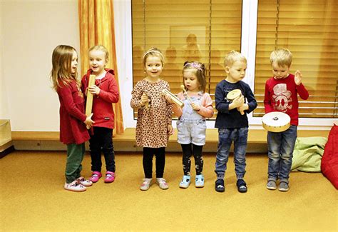 Lieder And Musikalische Angebote Im Kindergarten Themen And Ideen