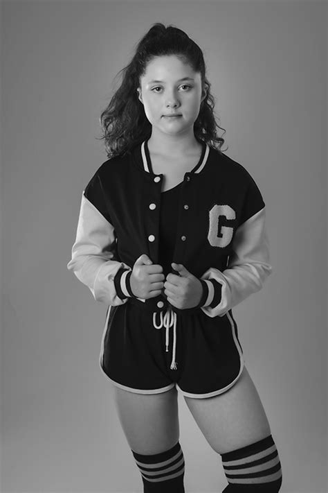 Annabel Model Folio