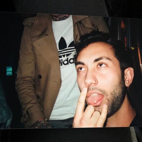 Robbery By Aryia Single Reviews Ratings Credits Song List Rate