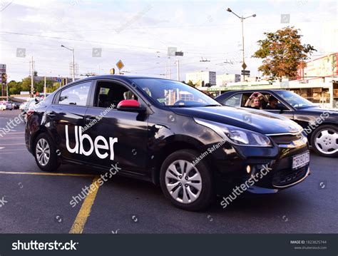 Uber Car Logo