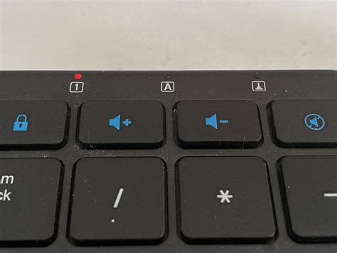 The Relative Placement Of These Volume Keys R Mildlyinfuriating