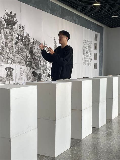 李清志 李清志 Added A New Photo — At 實踐大學建築設計學系