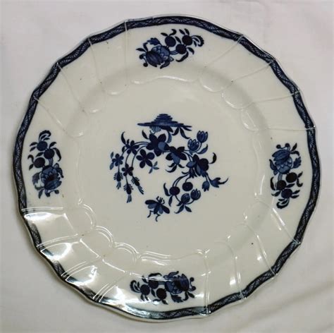 Assiette Faïence Anglaise Xixème Décor Tournai Antiquart