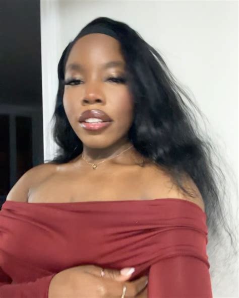 🎀𝓛𝓲𝓵𝓪🎀 Unfortunately I Do Think Im All That 💋 Instagram