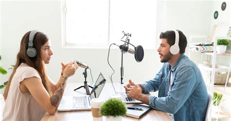 10 Mejores Podcast De Marketing Digital — Orquesta Media