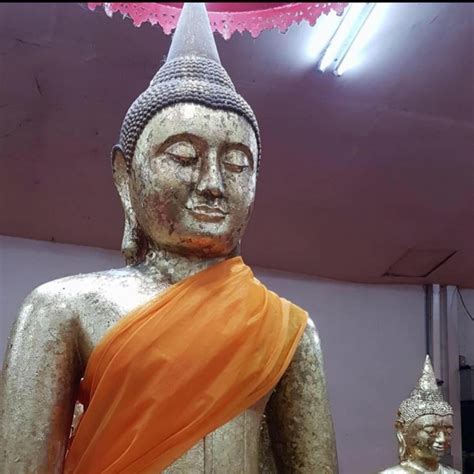 เรายินดีรับทอง ทองคำขาว แม้กระทั่งของแตกหัก และเครื่องประดับที่มีดีไซน์เก่า By Jewel Cafe