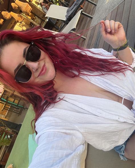 Vanessa Strawberry Vanessastrawbe11 • Instagram Photos And Videos