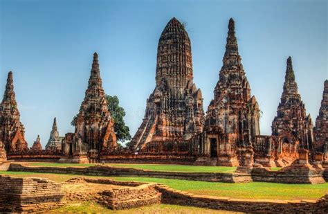 Wat Chaiwatthanaram Stock Image Image Of Stone Thailand 30107039