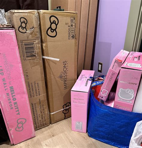 Hello Kitty Dreams The Ultimate Adorable Vanity Table — ♡mistyshrimp♡