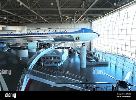 Air Force One In The Ronbald Reagan Presidential Library In Simi Valley