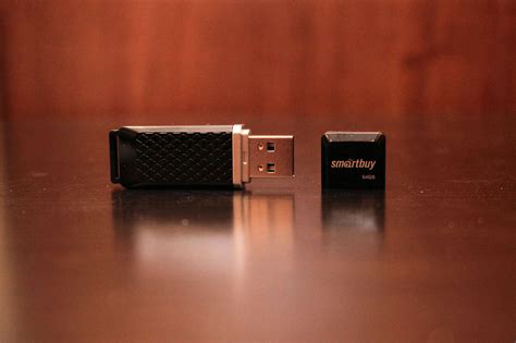 USB флешка 64Gb SmartBuy Quartz black USB 2.0 SB64GBQZ-K — купить по ...