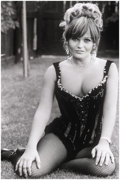 Vintage Valerie Perrine 1970s Vintagefashion