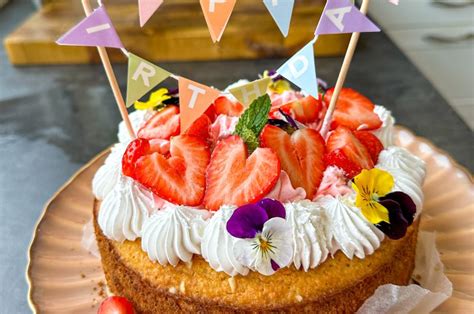 Makkelijke Glutenvrije Feesttaart Met Aardbeien Marike Bol