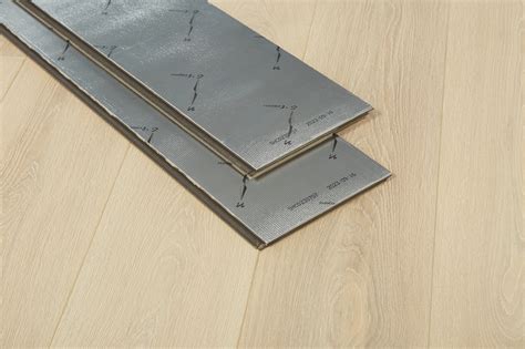 Wpl8 Oak Verse European Oak Flooring Compass Materials