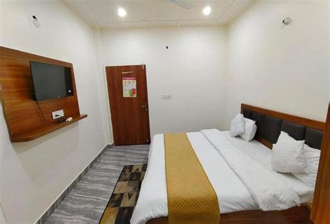Hotel Maa Kaila Dham Near Prem Mandir Vrindavan Brindavan As Melhores Ofertas Com Destinia